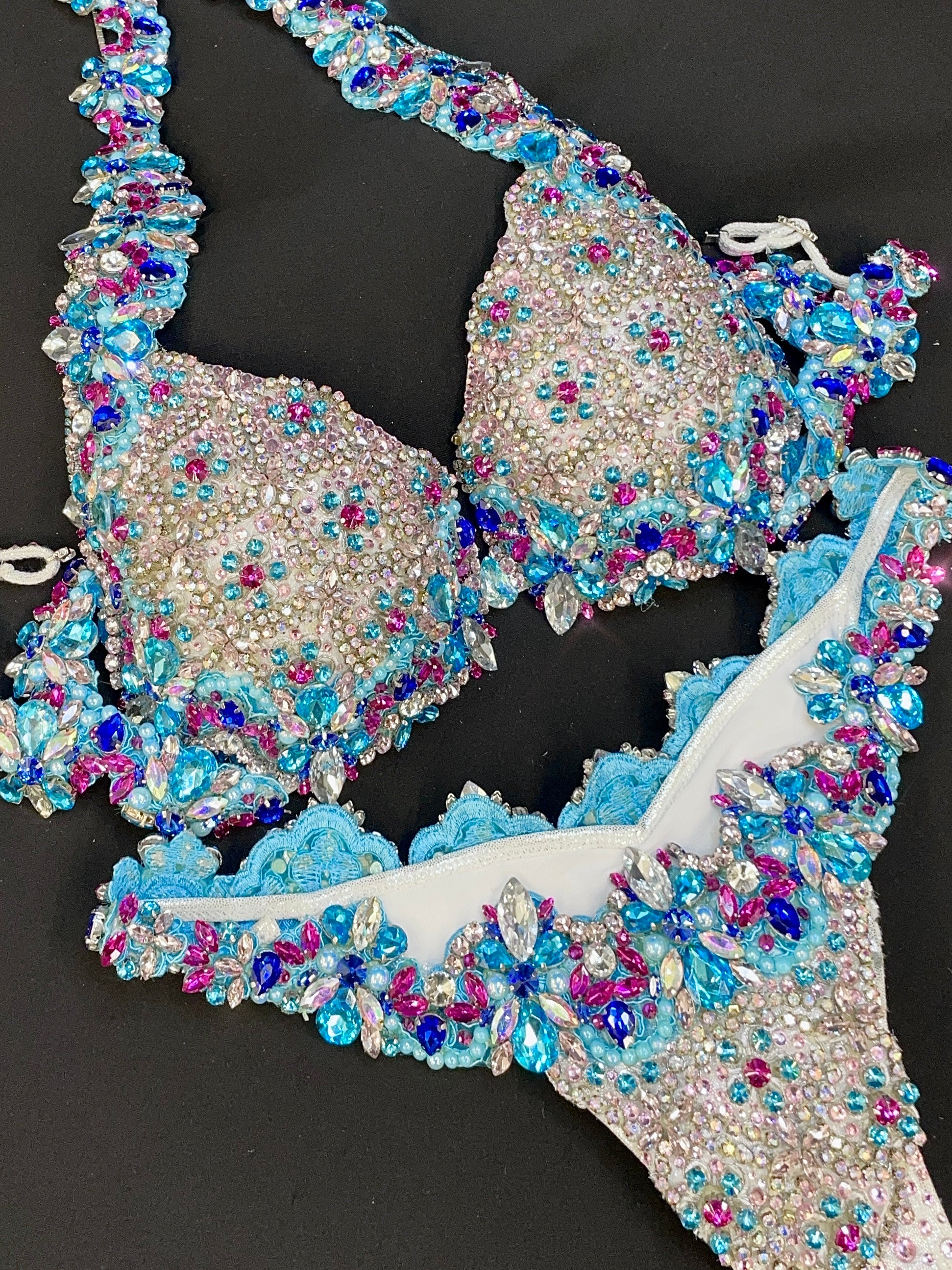 DIVA/WBFF White suit (TN444) – tantra444